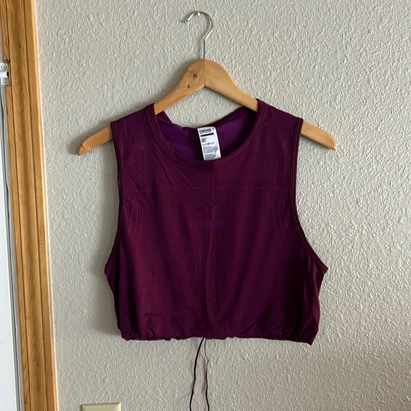 Gymshark | Tops | Gymshark Dry Lightweight Seamless Crop Tanksize Sdeep ...